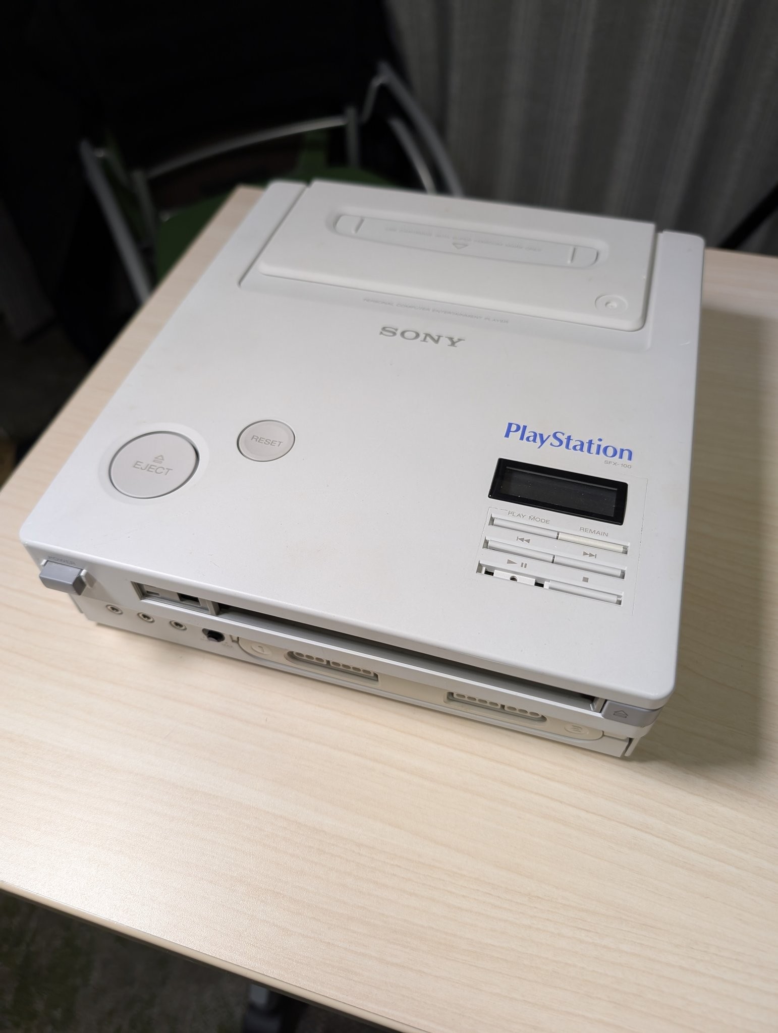 Ken Kutaragi shows his really well-preserved copy of the Nintendo PlayStation prototype - IG News
