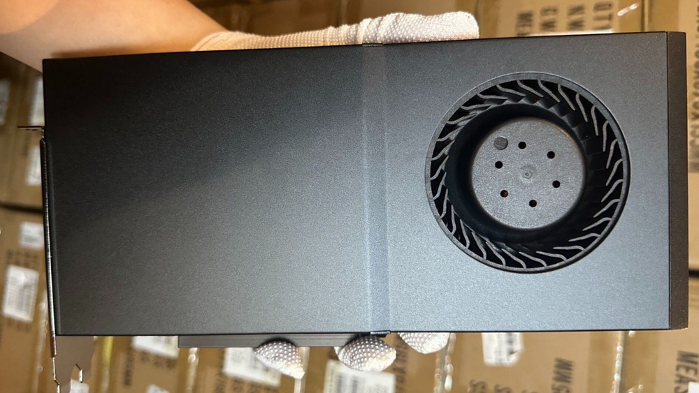 An RTX 5090 with blower cooling has been spotted in China - IG News