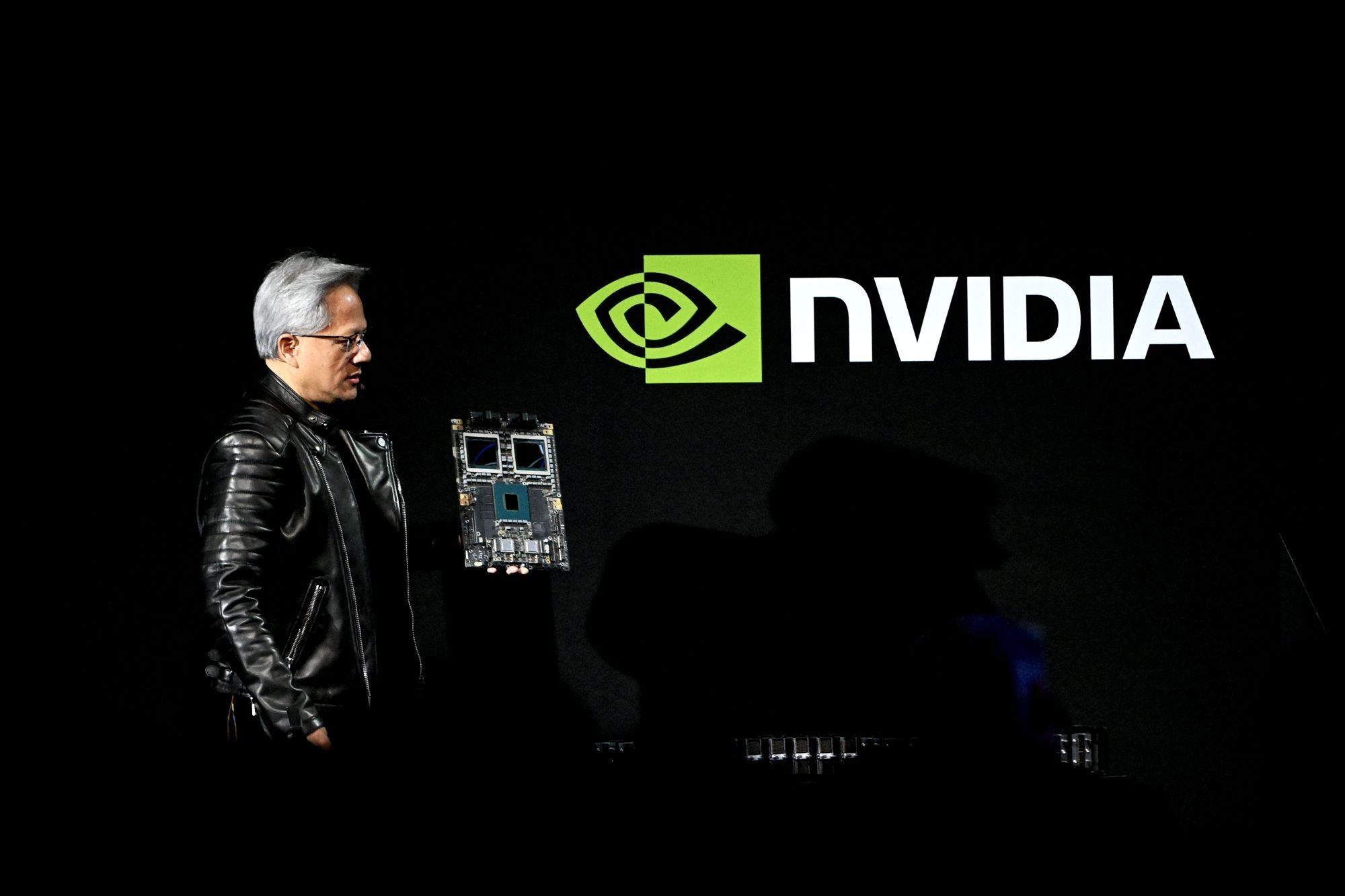 NVIDIA führt die KI-Branche mit Rekordmargen an - IG News