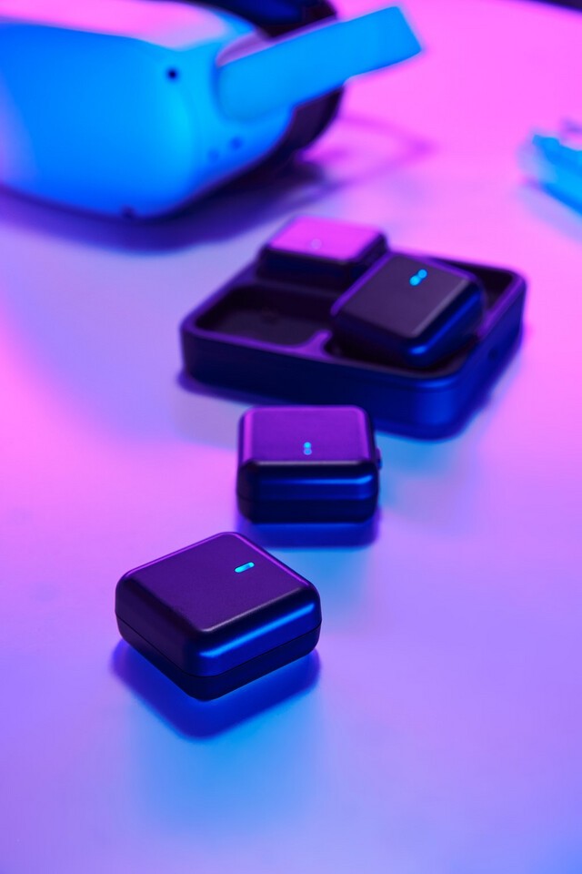 Refract Technologies unveils its VR controller, the AXIS Lite - IG News